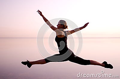 Dancers Jump Split Stock Images - Image: 16786004