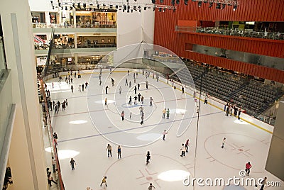 Dubai Mall Ice Rink Editorial Photo - Image: 14718851