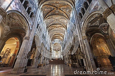 Duomo Di Parma, Interno Immagini Stock - Immagine: 24309594