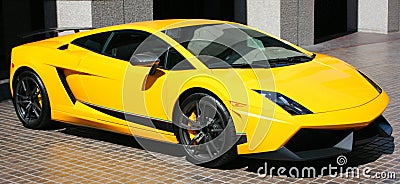 Dure Auto Stock Fotografie - Afbeelding: 14390972