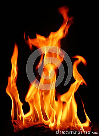 Fuego Aislado En Fondo Negro Foto de archivo - Imagen: 16257140