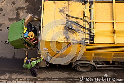 Garbage Truck And Worker Royalty Free Stock Photo - Image: 23198015