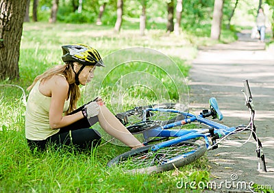 Girl With An Injury From A Fall From A Bicycle Stock Photo - Image ...