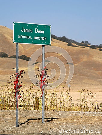 James Dean Grave Site editorial photography. Image of indiana - 21487492