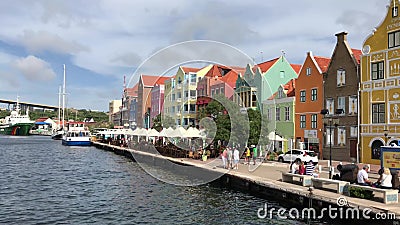 Koningin Emma Bridge, Curacao, Drijvende Brug Stock Video - Video of ...