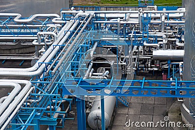 Large Refinery Pipelines Stock Image - Image: 20281941