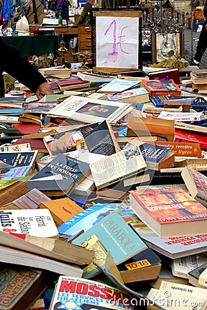 Lots Of Books In Flea Market Editorial Photography - Image: 22928367