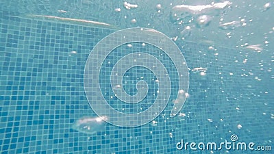 Luftblasen Unter Wasser Wasser Im Pool Stock Video - Video von wasser ...