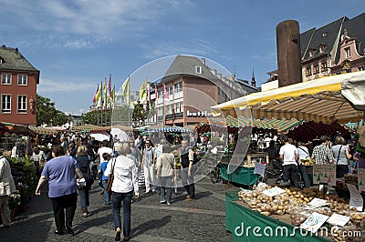 MAINZ, GERMANY Farmer Market Editorial Image - Image: 19498030