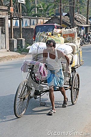 Man Pushing Heavily Loaded Cycle Rickshaw Editorial Image ...