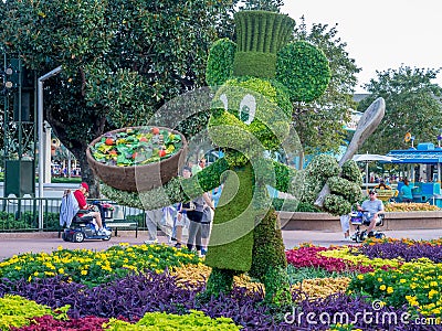 Mickey Mouse Garden Statue Editorial Photo | CartoonDealer.com #47413281