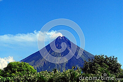 Mount Mayon Stock Images - Image: 6431954