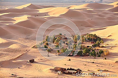 Oase In De Woestijn Van De Sahara Royalty-vrije Stock Fotografie ...