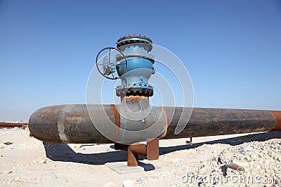 Oil Pipeline In The Desert Stock Photo - Image: 39631305