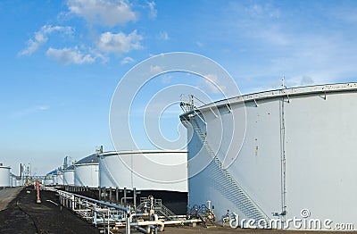 Oil Refinery Tanks Stock Images - Image: 2600254