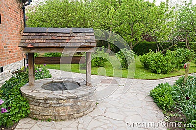Old Bricked Well Stock Photography - Image: 31657362