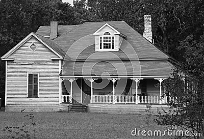 Old Country Home Royalty Free Stock Images - Image: 3307749