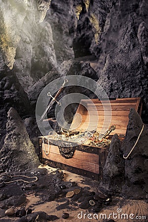 open-treasure-chest-bright-gold-cave-20665413.jpg (300×450) | Cips