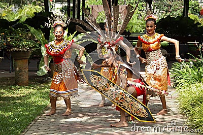 The Orang Ulu Dance Editorial Photo - Image: 27060936