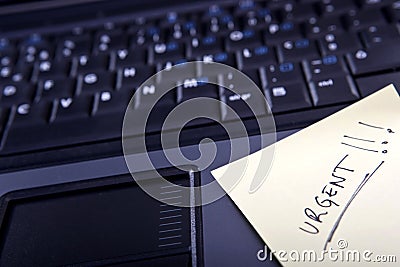 Post-it With Urgent Reminder Royalty Free Stock Photography - Image ...