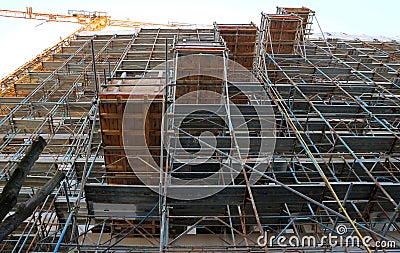 Scaffold Frame, With Five External Symmetric Temporary Work Platforms ...