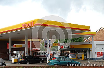 Shell Petrol Filling Station Editorial Image - Image: 18153285