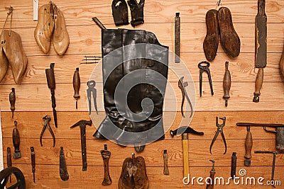 Colonial Shoemaker Tools