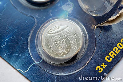 Small Round CR2032 Lithium Ion Battery Cell, Computer BIOS Clock ...