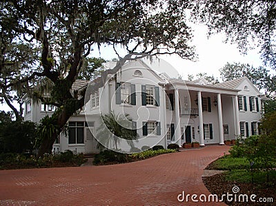 Southern Mansion Royalty Free Stock Image - Image: 16156