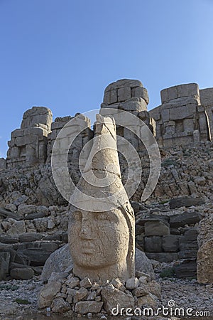 Stone Head Statues At Nemrut Mountain In Turkey Stock Photo - Image ...