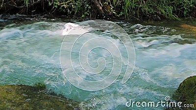 Stromend Water Van De Rivier Geluid Stock Footage - Video of buiten ...