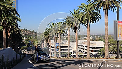 Universal City, California: Bus Shuttle To Universal Studios, Hollywood ...