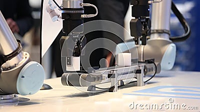 Universal Robots Presenting Practical Examples Show How Flexible ...