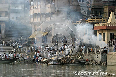 Varanasi Cremation Ghat Editorial Image - Image: 8342045