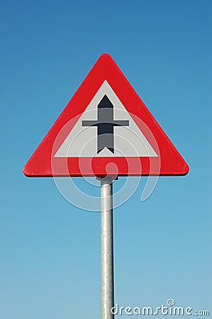 Verkehrszeichen; Vorrang Lizenzfreies Stockbild - Bild: 13569126