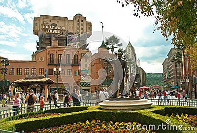 Walt Disney And Mickey Mouse Monument Disneyland Editorial Photo ...