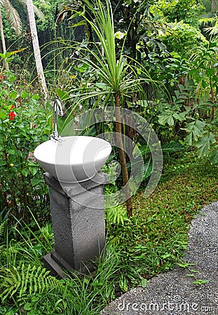 Wash Basin With Tap, Outdoor Garden Stock Photo - Image: 13083490