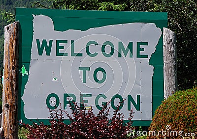 Welcome To Oregon Road Sign Stock Photography | CartoonDealer.com ...