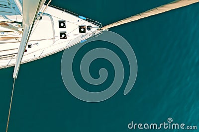 Yacht Top Of The Mast Stock Photo - Image: 39388434