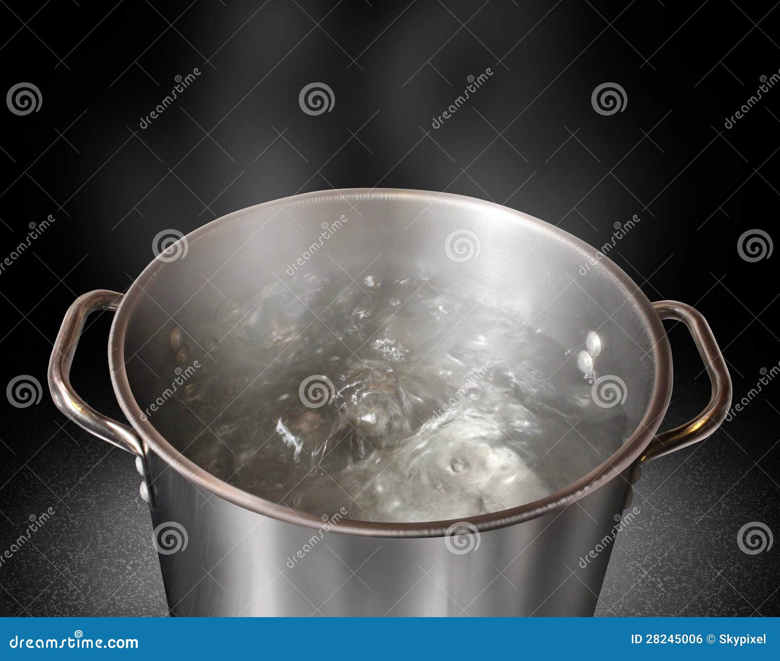 Água a ferver foto de stock. Imagem de calor, ponto, cozinhar - 28245006
