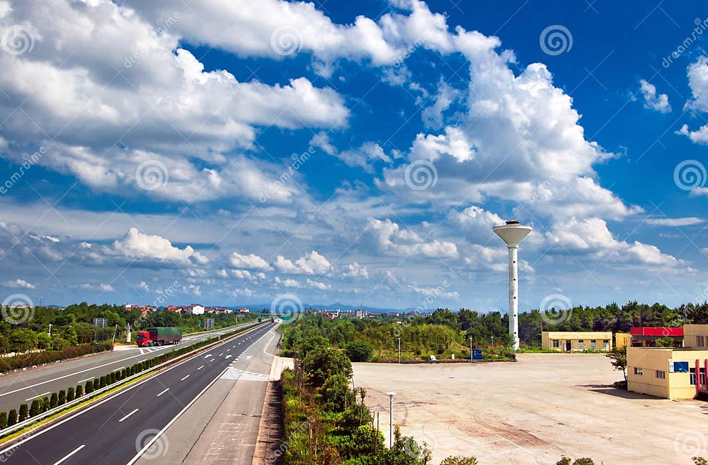 Área de serviço da estrada foto de stock. Imagem de material - 15966928