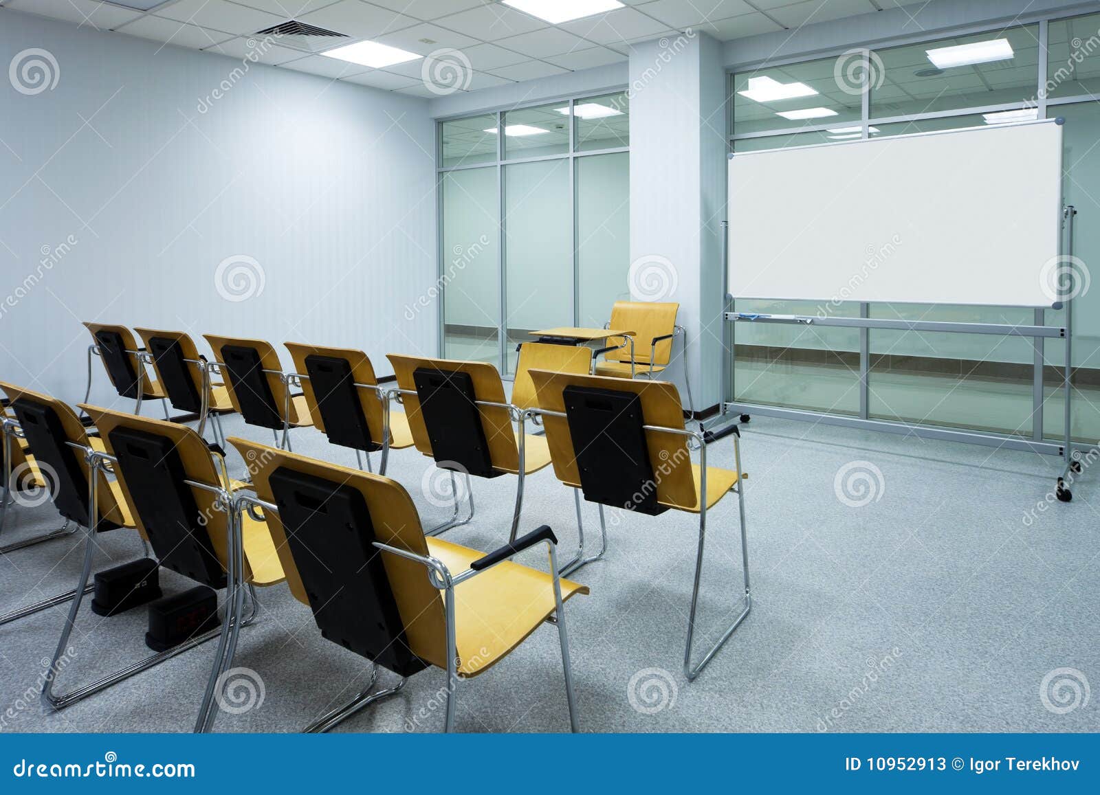 École moderne image stock. Image du salle, horizontal - 10952913