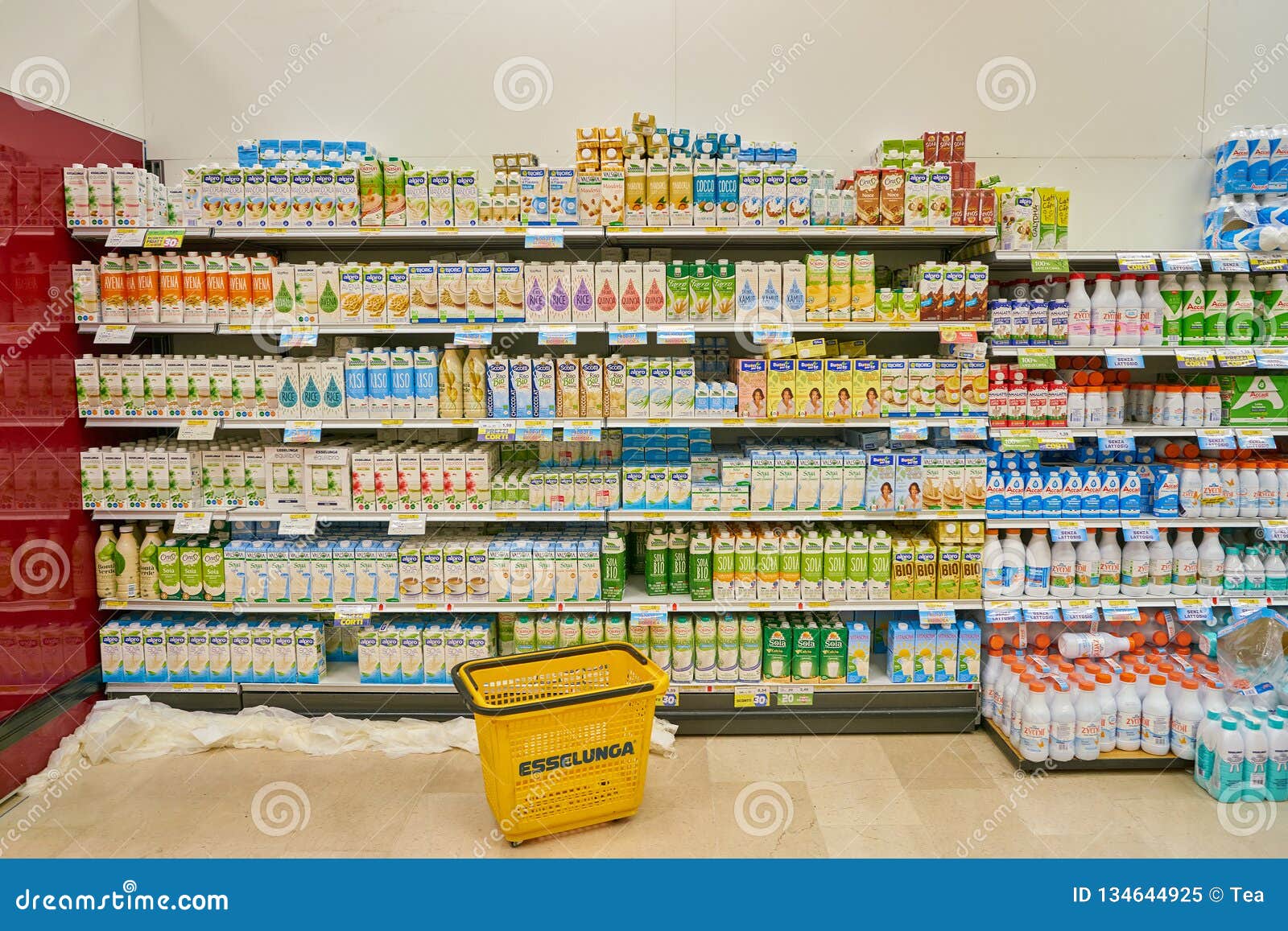 Épicerie image éditorial. Image du produits, mémoire - 134644925