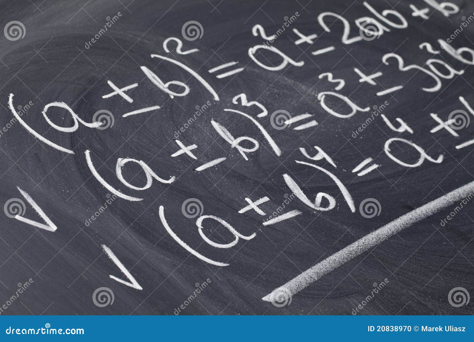 Équations Mathématiques Sur Le Tableau Noir Photo stock - Image: 20838970