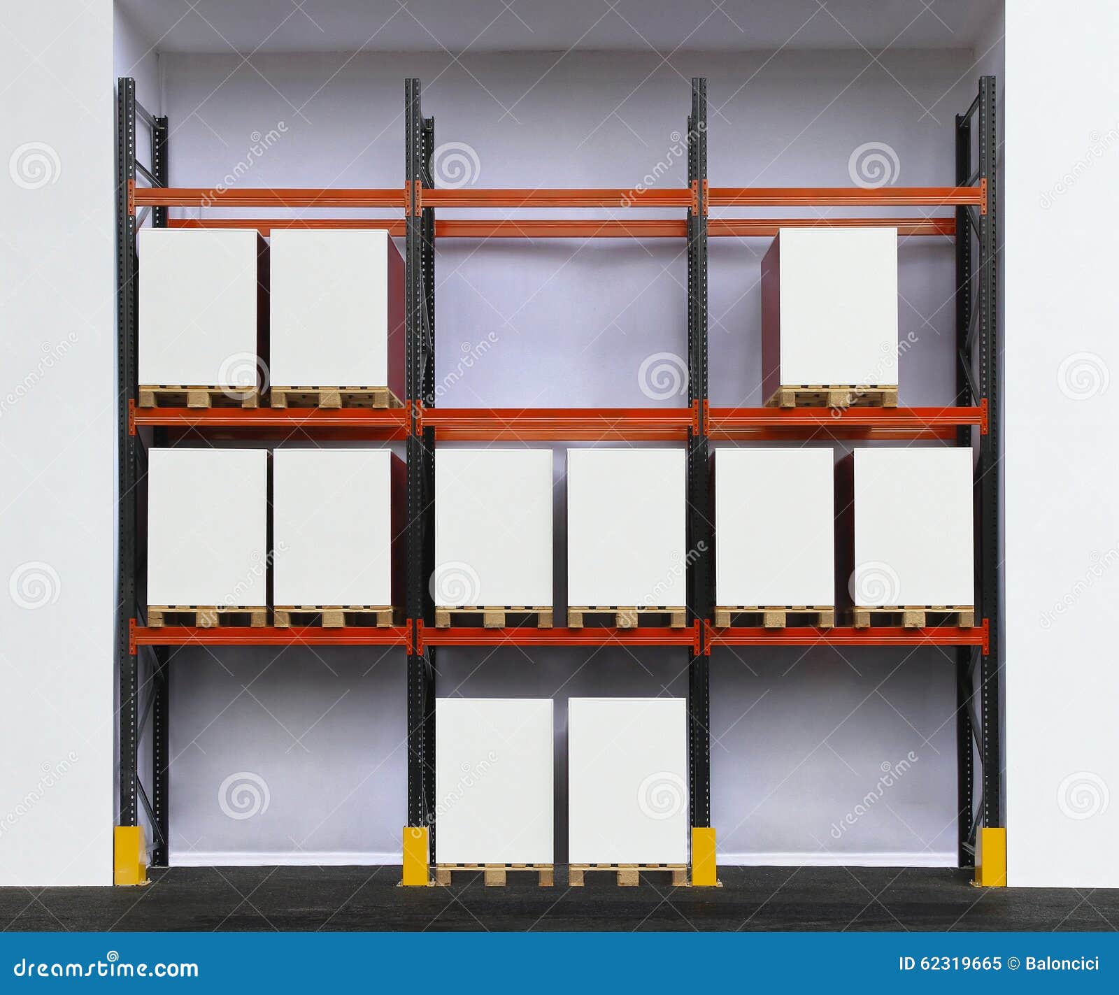 Étagère d'entrepôt image stock. Image du débourbage, étagères - 62319665