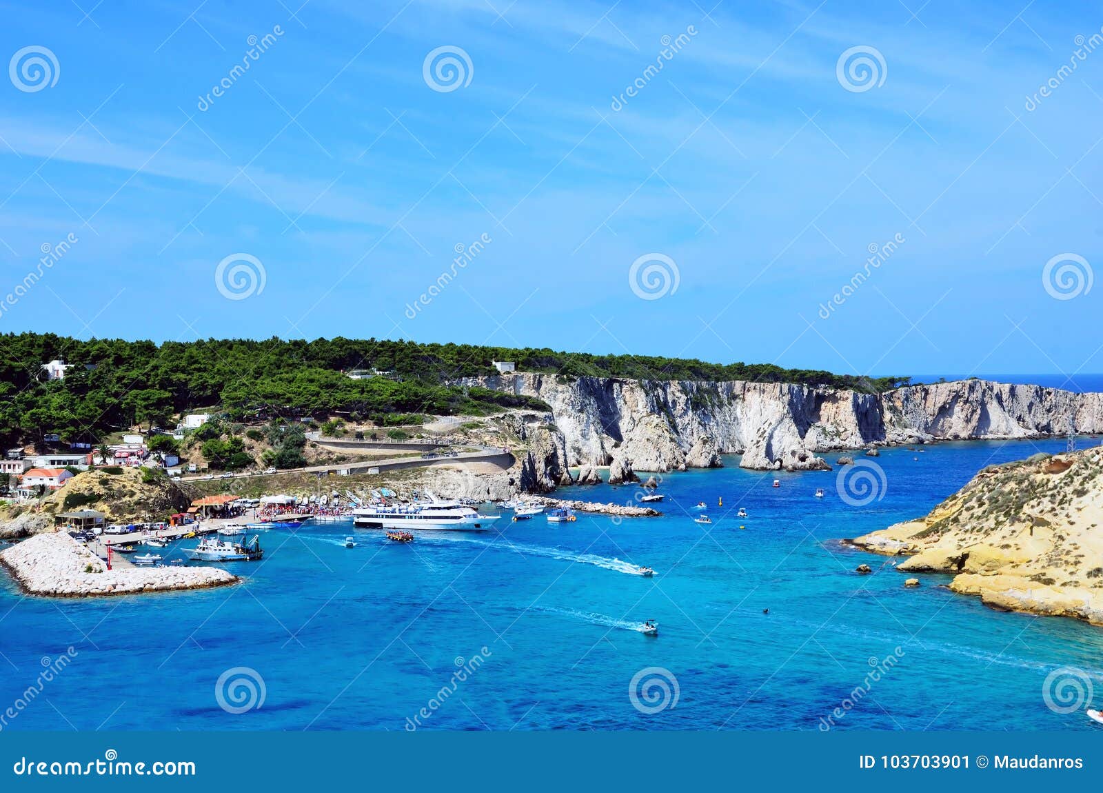 Îles de Tremiti, Italie image stock. Image du archipel - 103703901