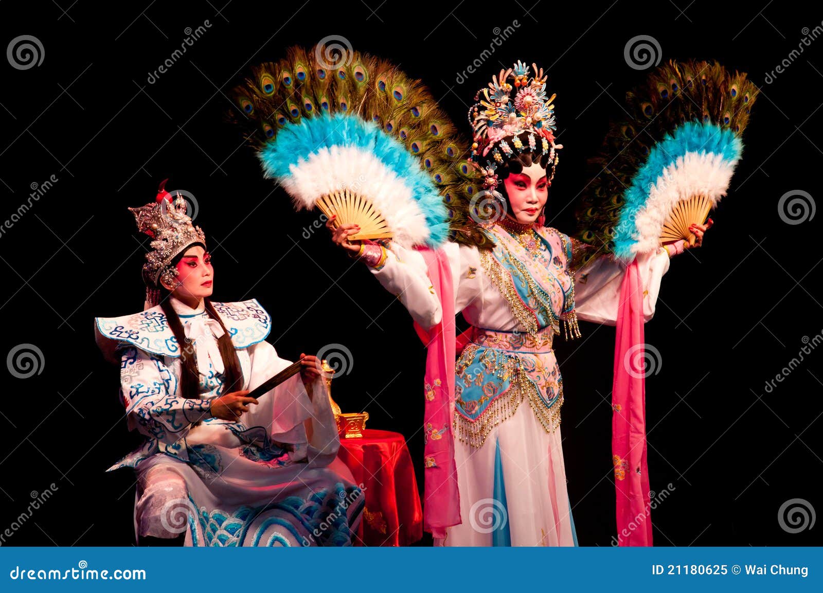 Ópera Del Chino Tradicional Imagen editorial - Imagen de negro ...