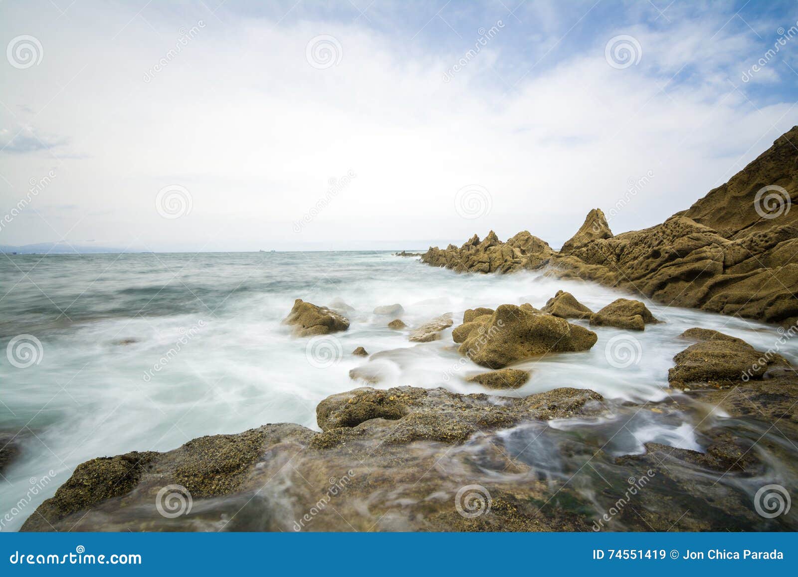 Überraschender Bilbao-Strand Stockbild - Bild von meerespflanze ...