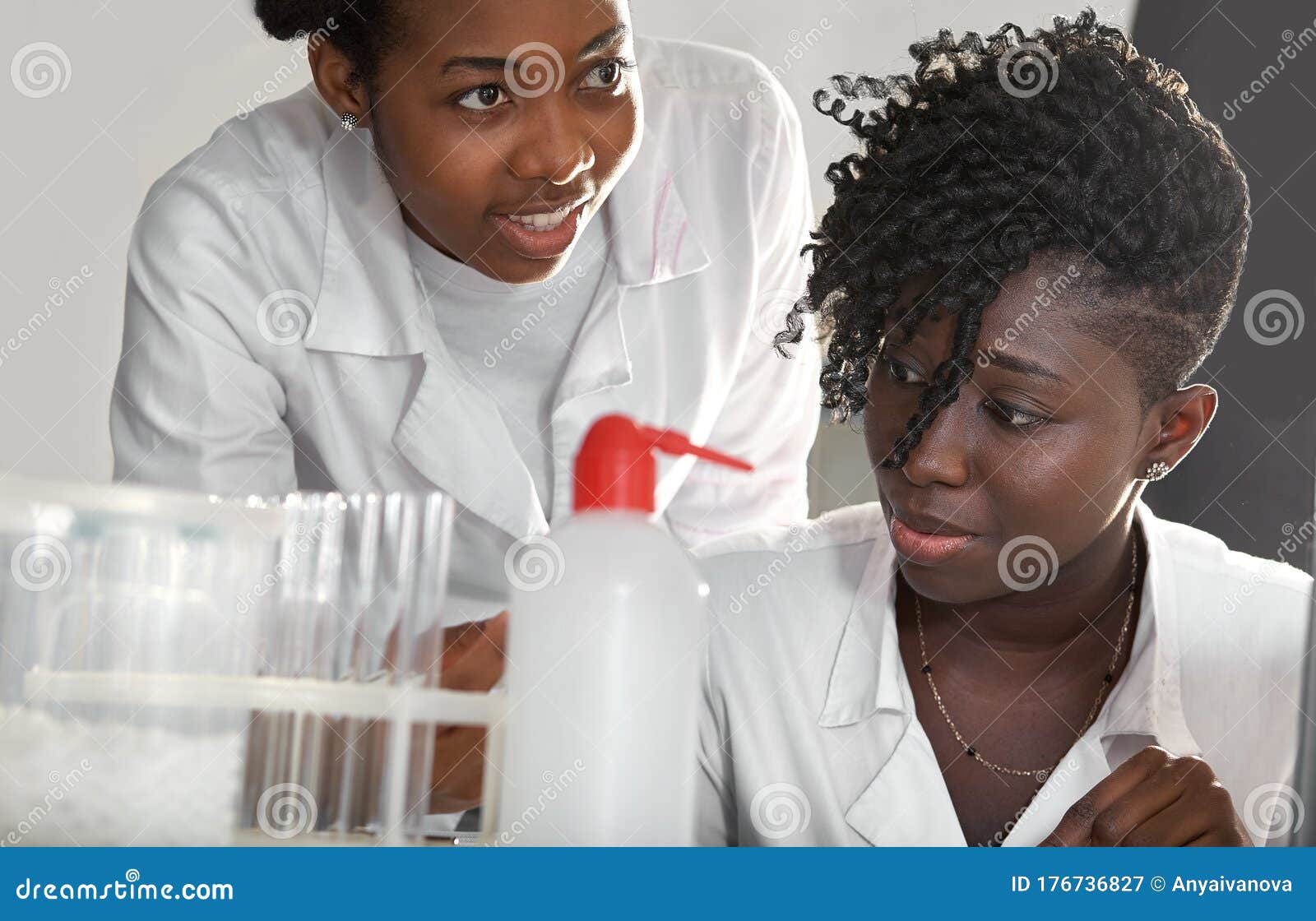 Ð¤emale African Medical Students, Young Graduates in Research ...