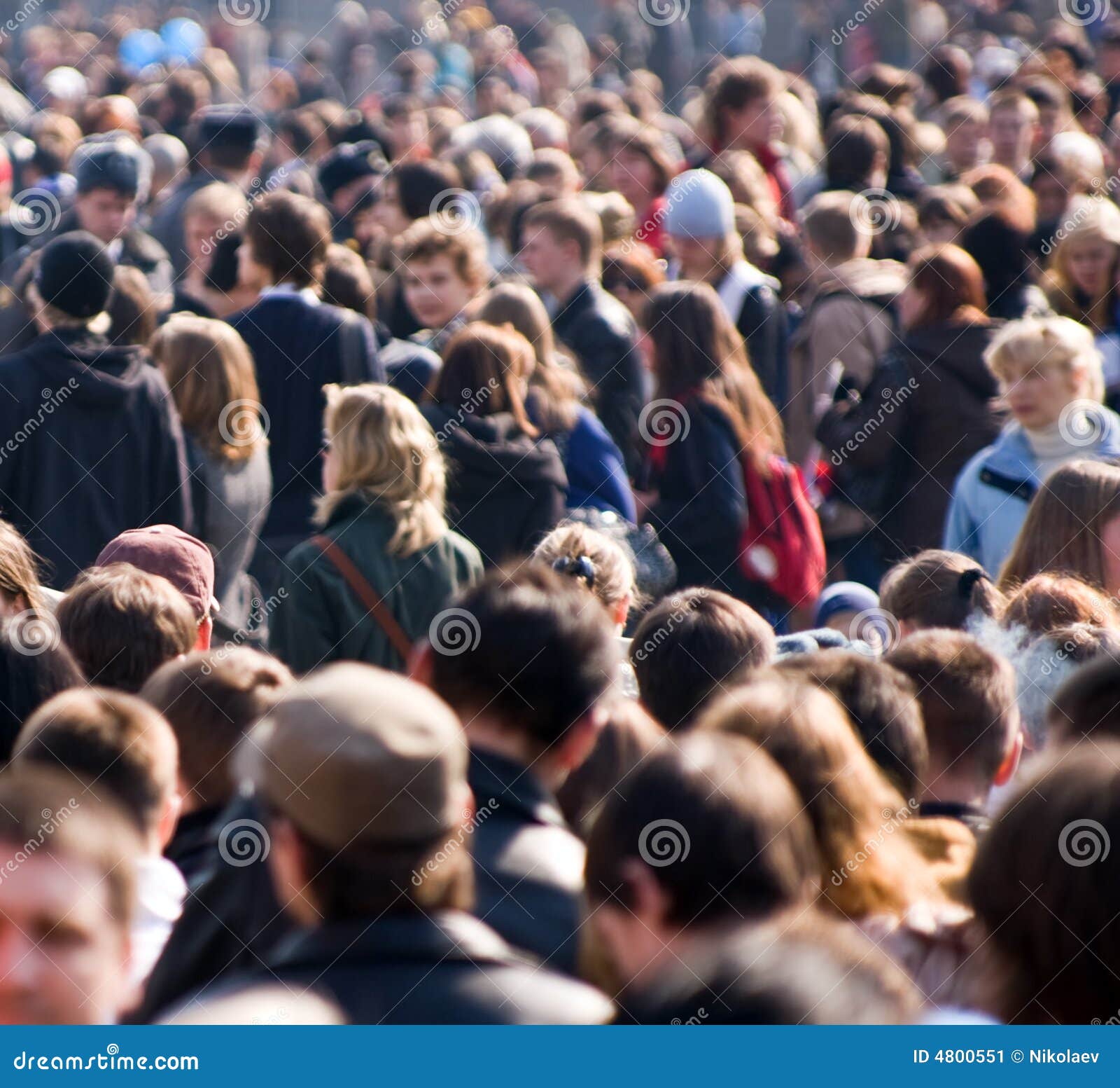 Crowd 编辑类照片. 图片 包括有 迷离, 人们, 分集, 庆祝, 结构, 城市, 许多, 妇女, 男人 - 4800551